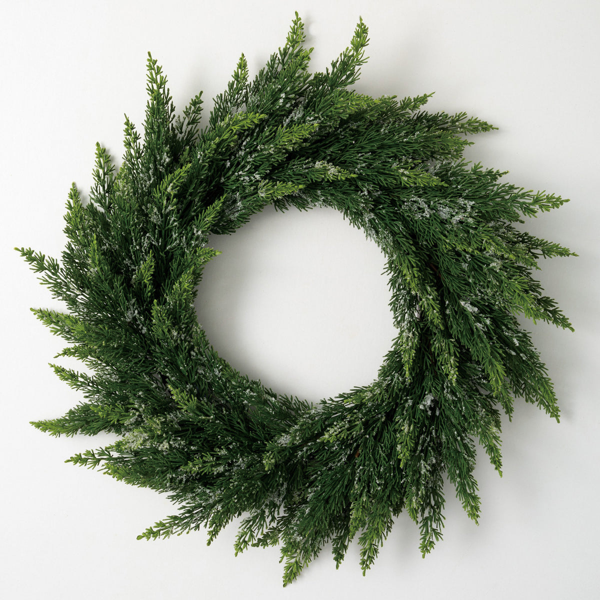 FROSTED CEDAR WREATH – Transpac Brands